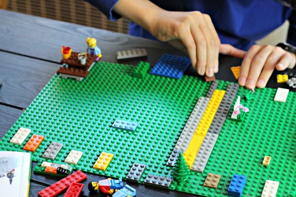 Make Your Own LEGO© Board Game