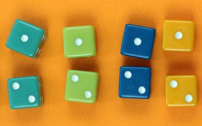 Mexico Dice Game: Strategy & Luck for Families!
